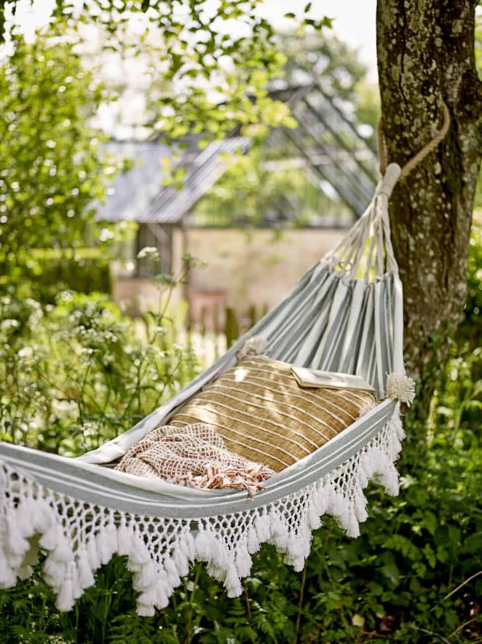 Gör din uteplats sommarklar – Bästa tipsen för utemöbler - Hemlängtan.com